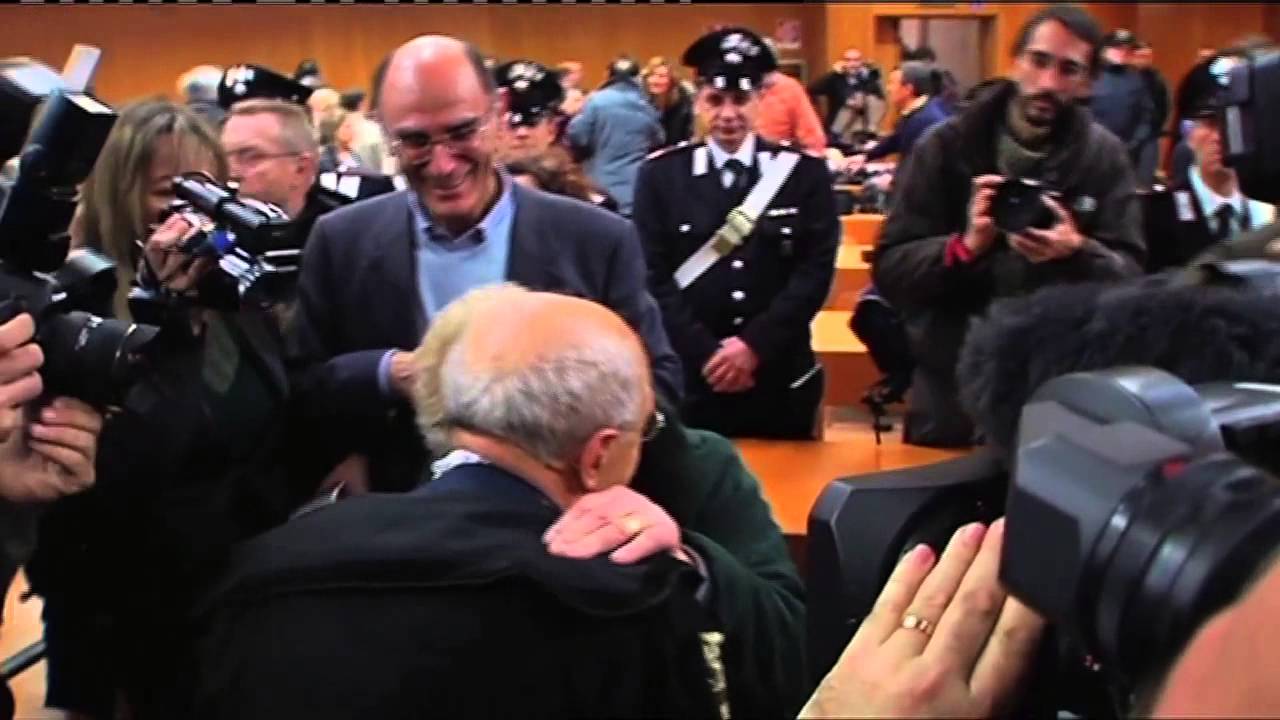 Schmidheiny wird zu 18 Jahren Gefängnis verurteilt (03.06.2013) - YouTube