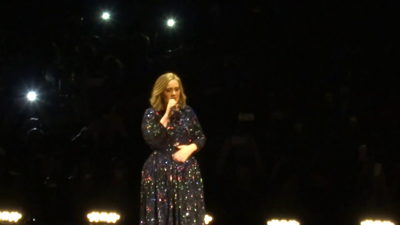 Adele - 1. Hello - Live @ Hallenstadtion, Zürich (CH), 18.05.2016 - YouTube