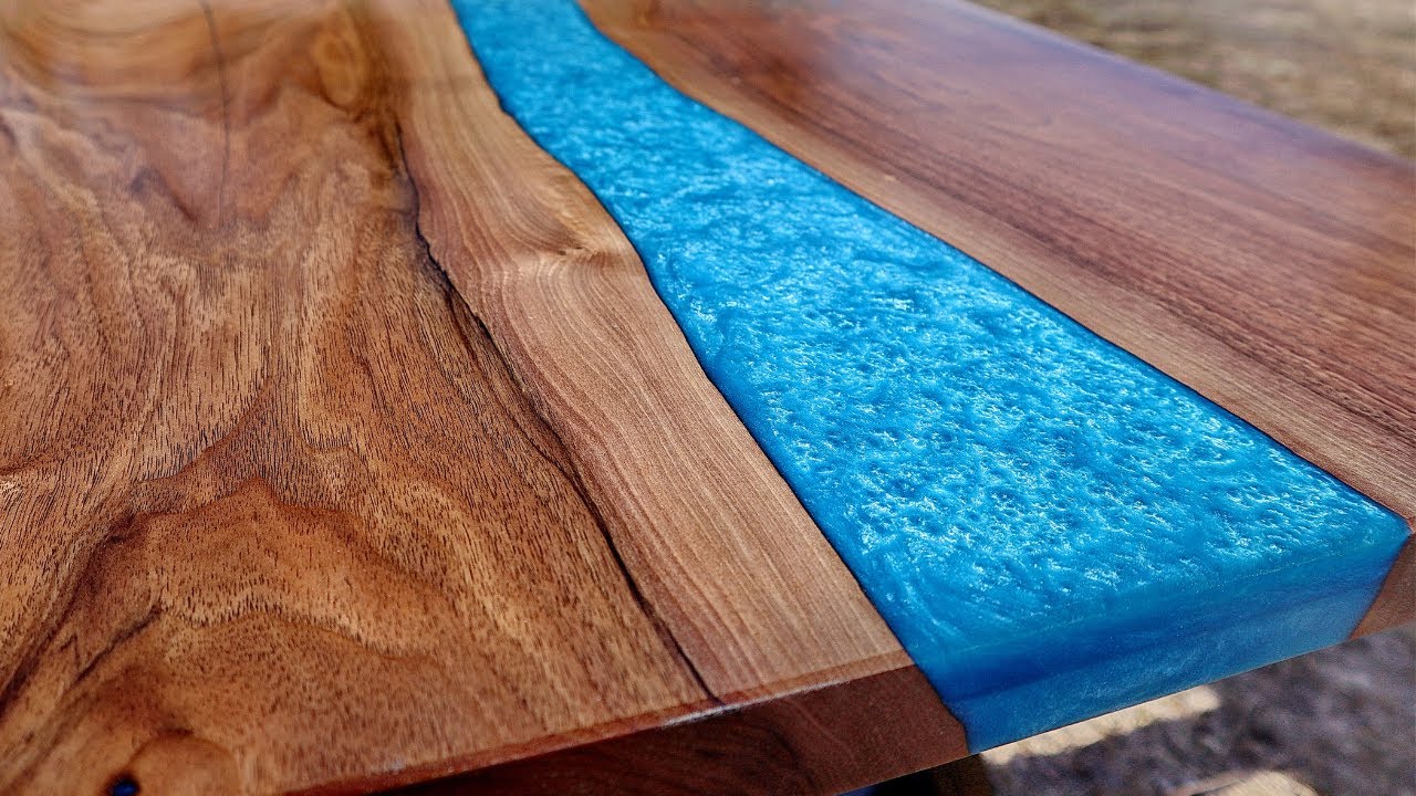 🔥RIVER TABLE🔥 EPOXY RESIN AND WALNUT. DIY. - YouTube