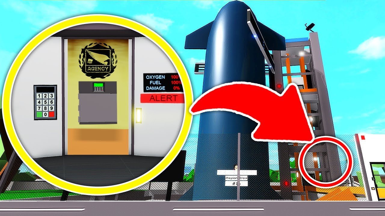 Brookhaven Spaceship is HIDING a BIG SECRET! - YouTube