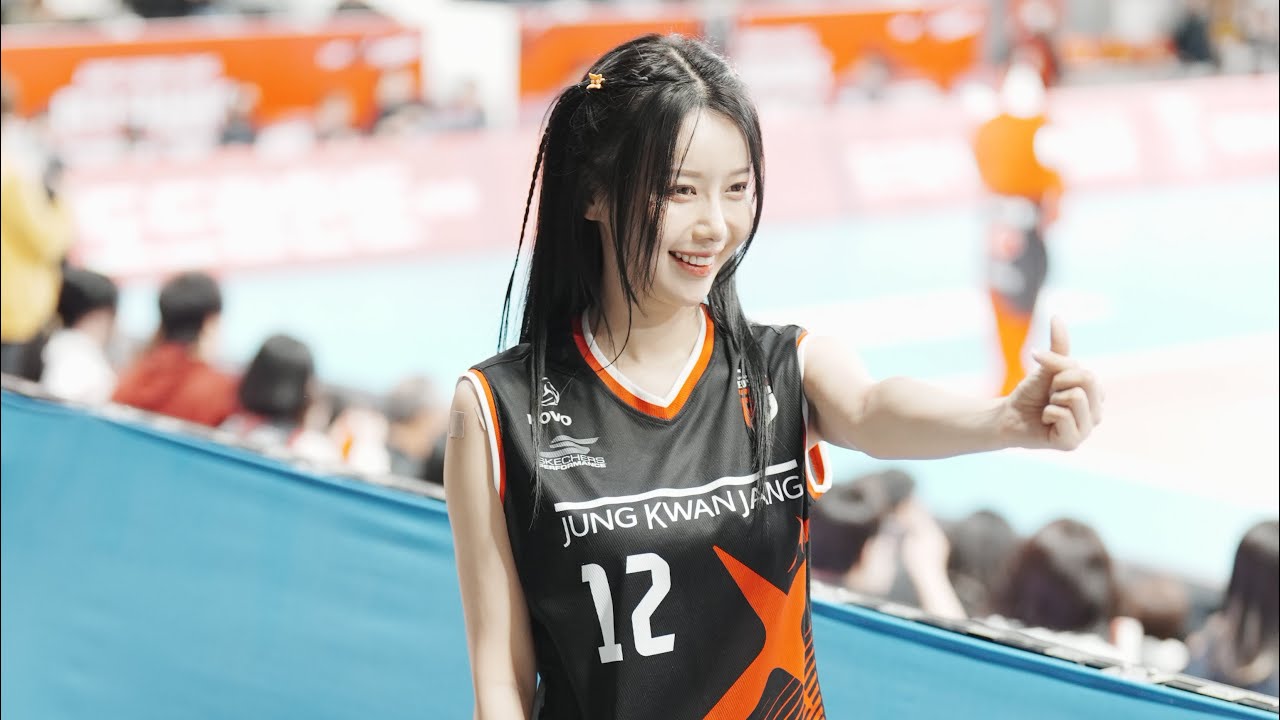 240313 이아영 치어리더 Lee A-young Cheerleader - YouTube