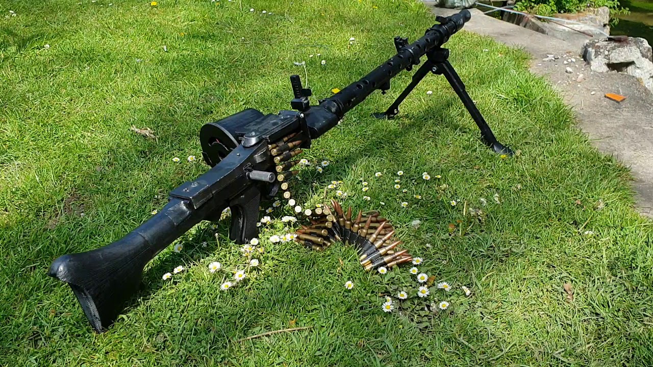 MG34 Machine Gun Prop - with recordable sound. Fitted to BMW R12 and ...