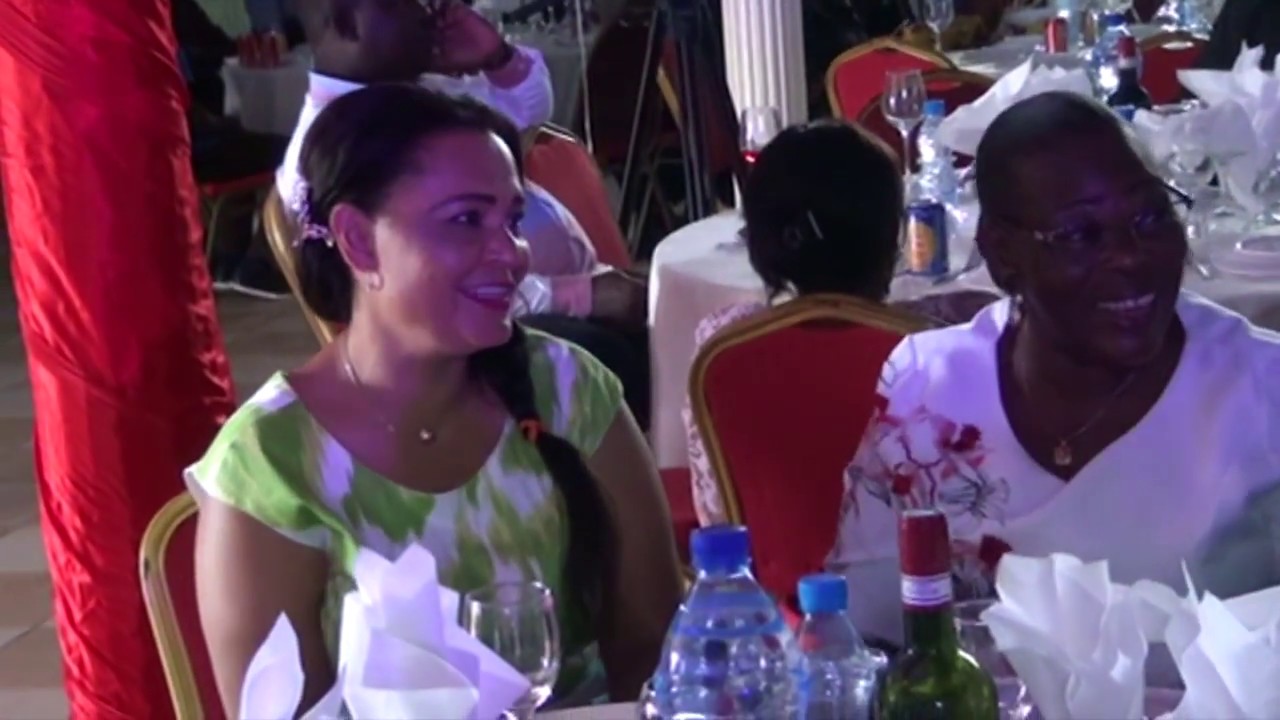 tvs Handling partner Gabon fete ses medailles 10 05 2018 - YouTube