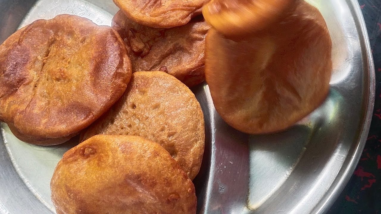 Aata aur Mitha ka puwa #food #indianfood #pancake - YouTube