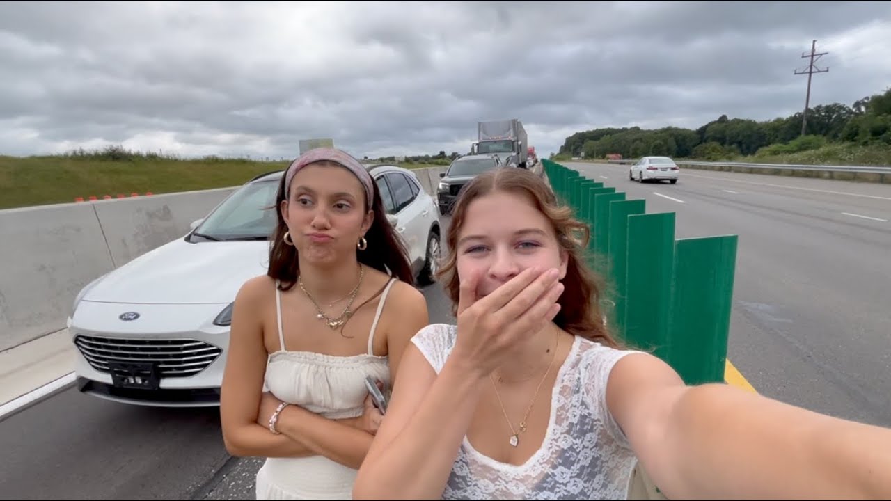 STRANDED IN MICHIGAN (lizzy mcalpine concert) - YouTube