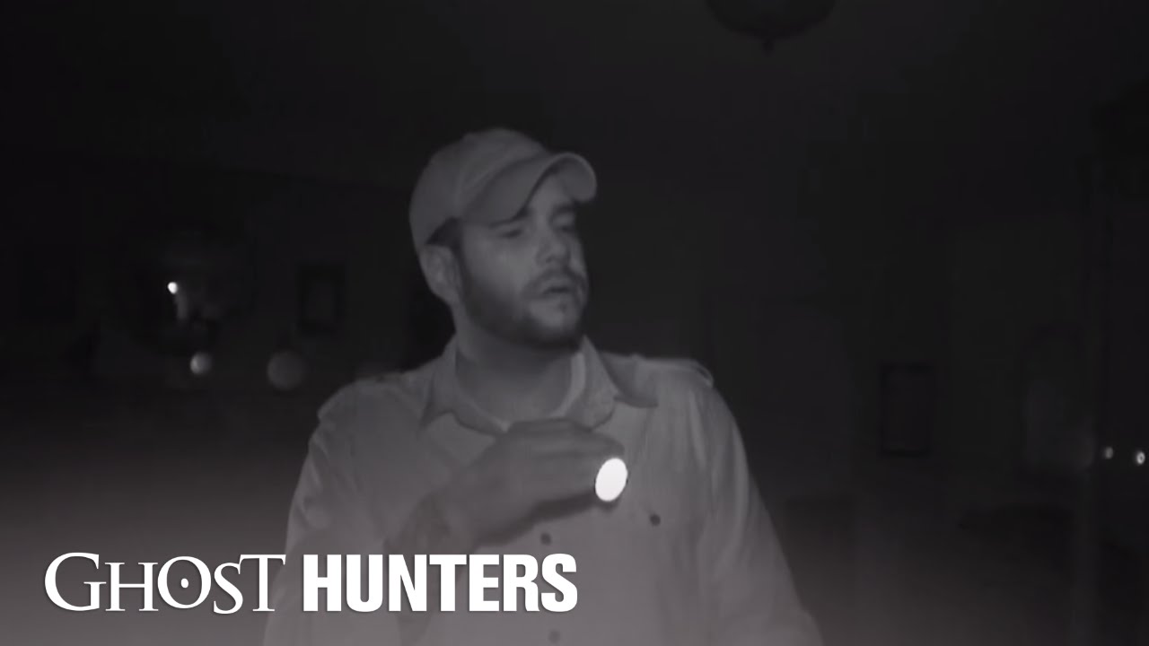 GHOST HUNTERS (Clips) | 'Geophone' | SYFY - YouTube