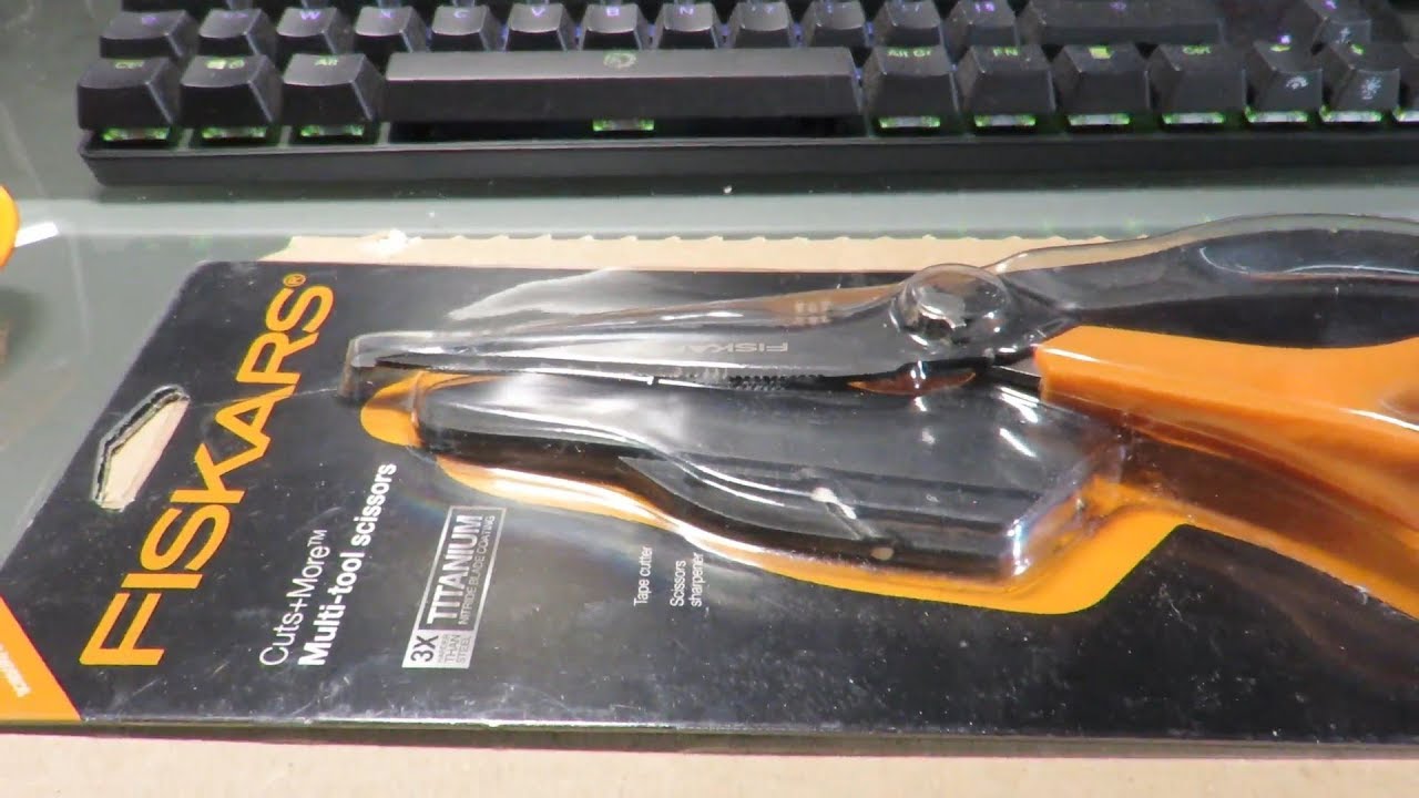 FISKARS CUTS+MORE MULTI-TOOL ! - YouTube