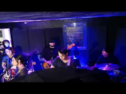 Megumi Acorda Live - Aftershow (Mow's Bar QC) - YouTube