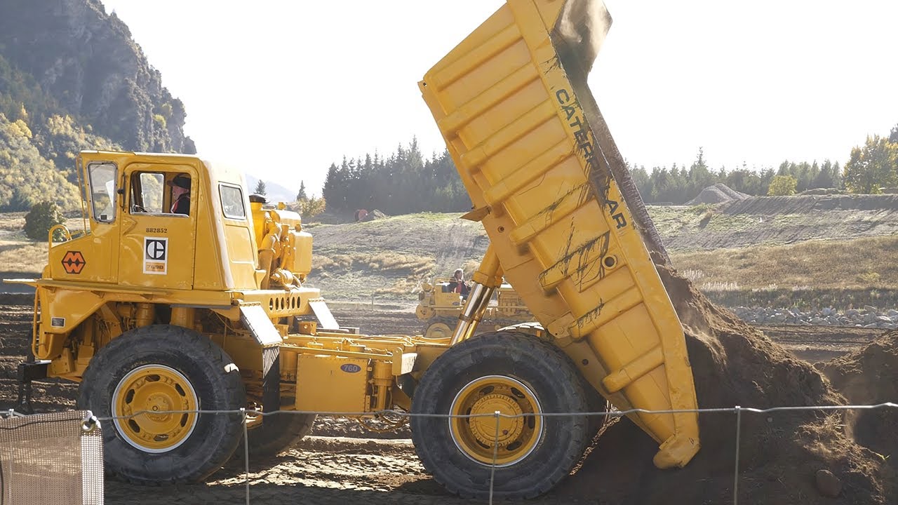 Caterpillar CAT 769B Dump Truck Working in Wanaka - YouTube