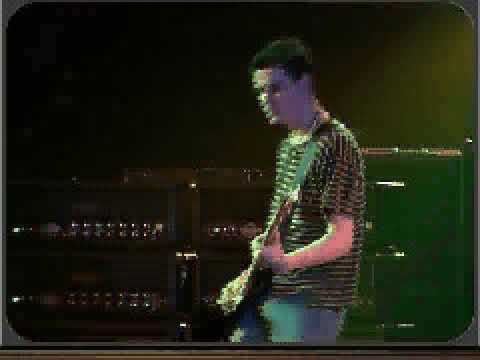Bush - Alien (live) (1996) - YouTube