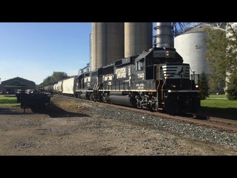 Chasing the Norfolk Southern B11 led by NS 7140 (OLS GP60) from Streator to Granville, IL 10/06 ...
