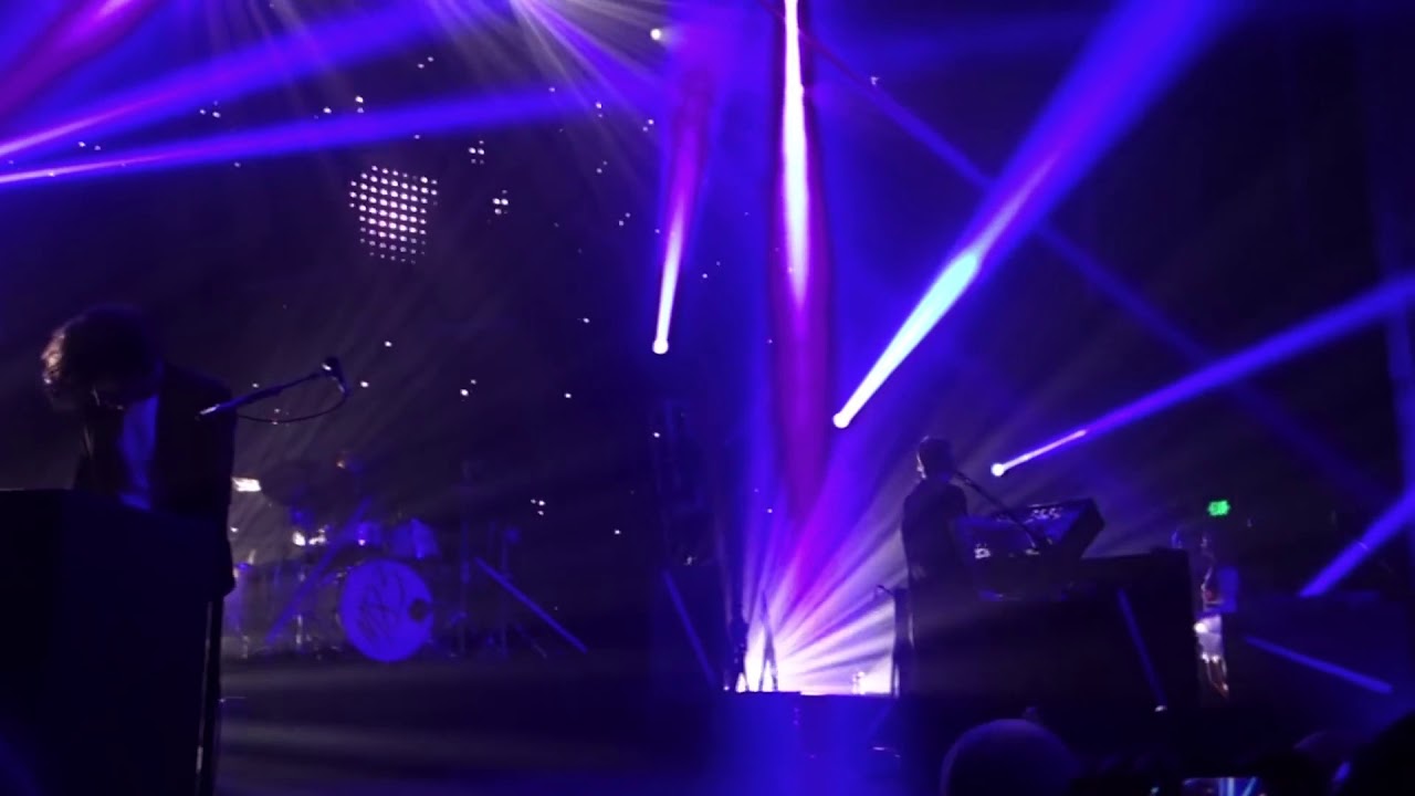 M83 - Oblivion ft. Kaela Sinclair (Live in Fox Theater) - YouTube
