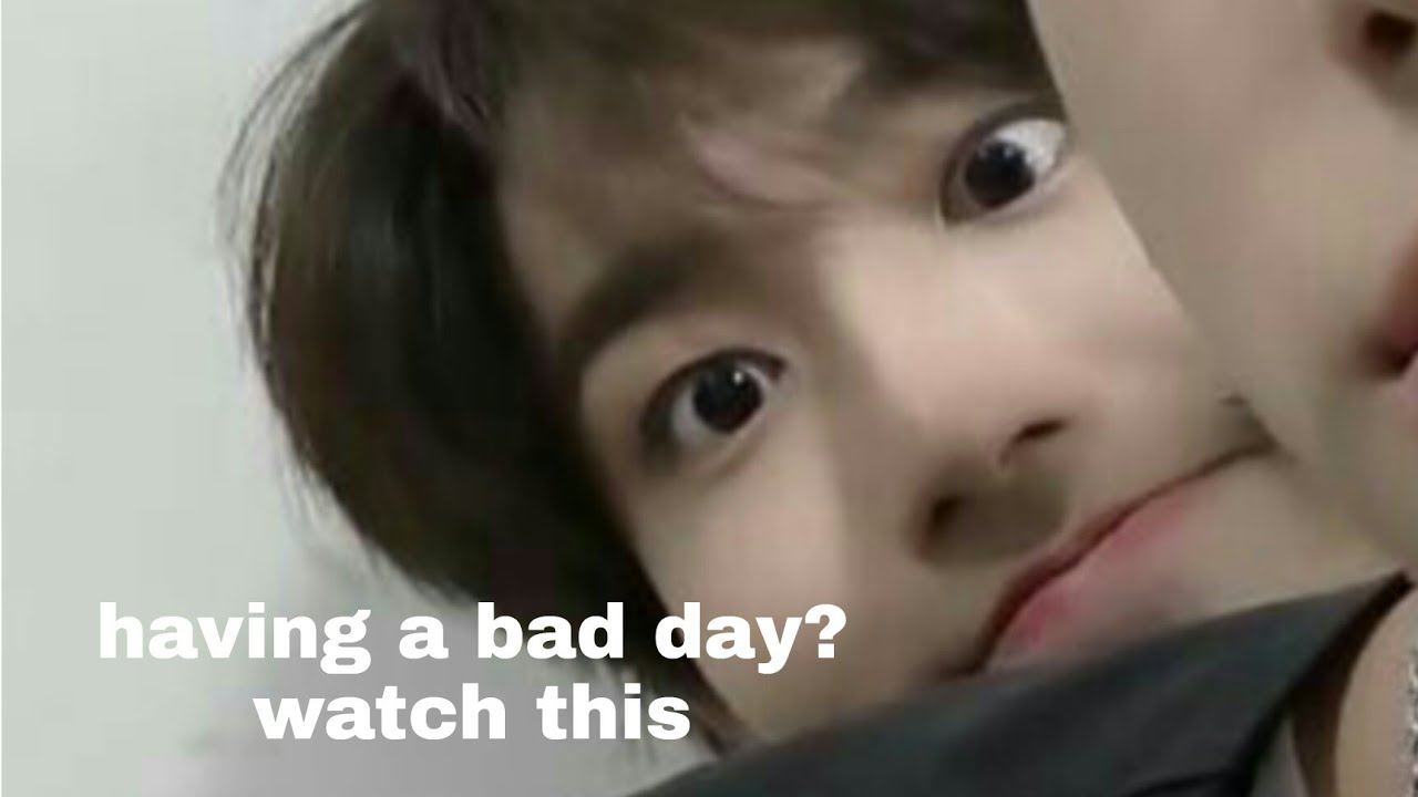 han jisung being a cutie squirrel for 3 minutes - YouTube