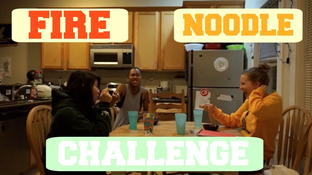 KOREAN FIRE NOODLE CHALLENGE⎮Vlogmas Day 14 - YouTube