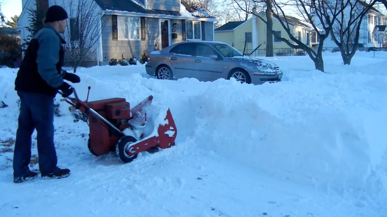 1960's Snow thrower SNOWBIRD MODEL S-263 - YouTube