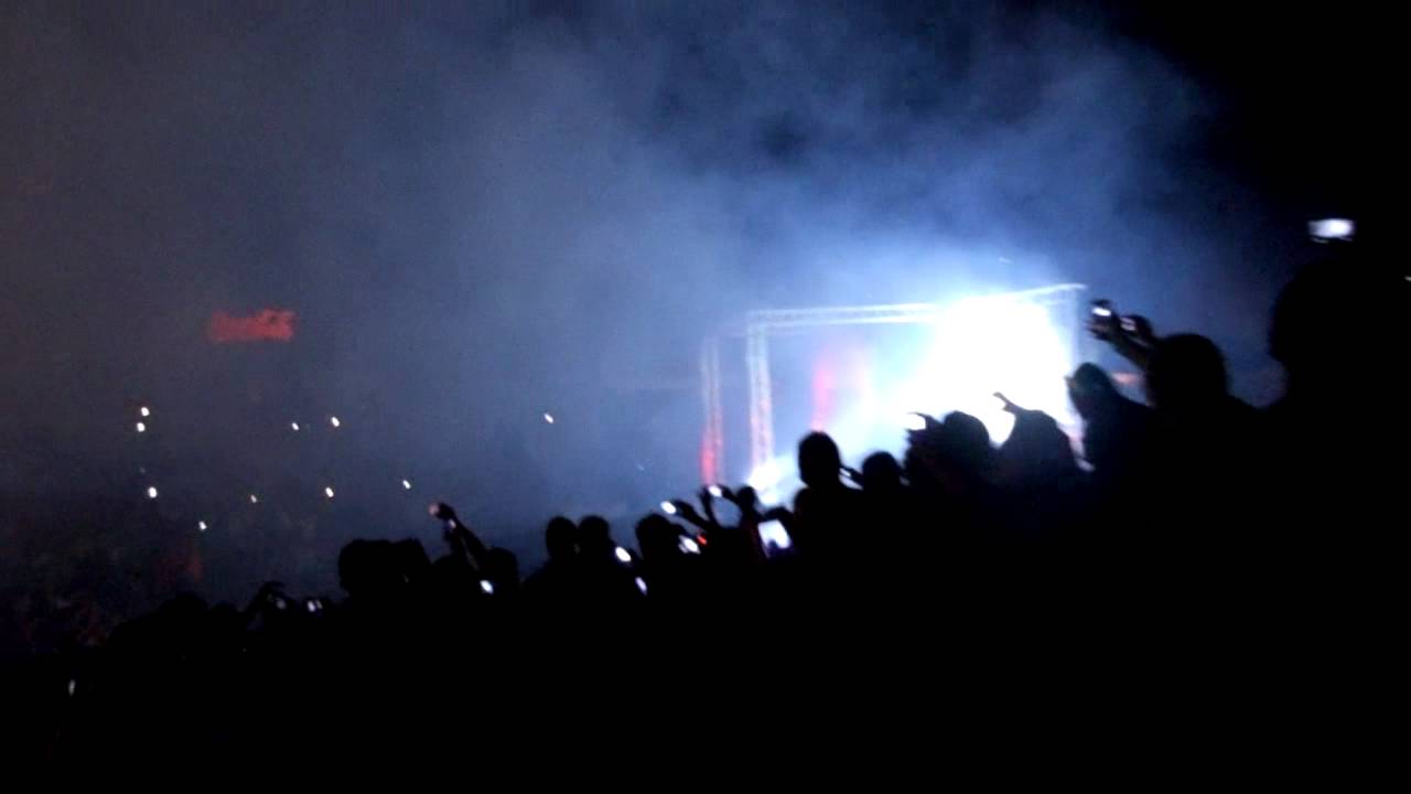Inicio WWE RAW World Tour 2011 Mérida - YouTube