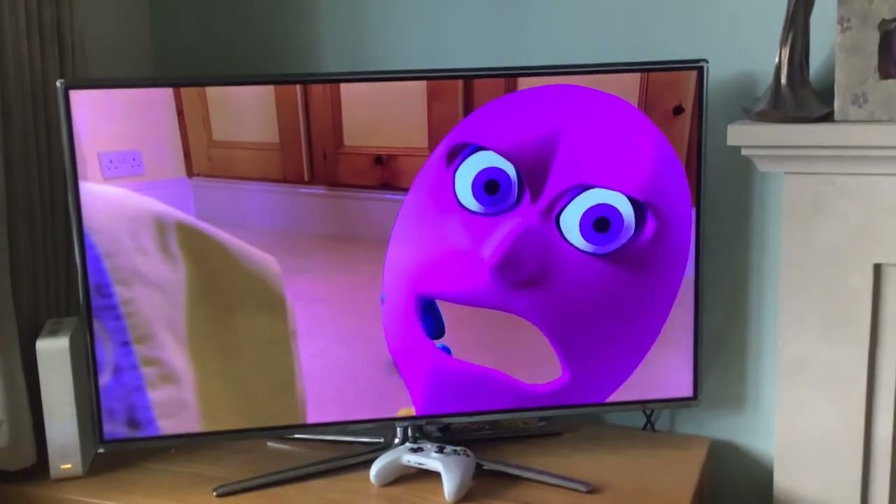 Spooky spoon is scary af 😯 - YouTube