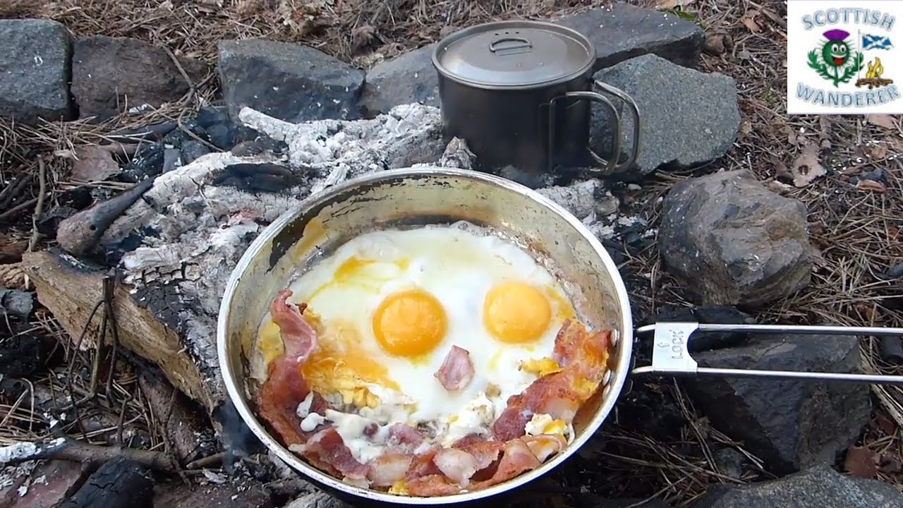 Bushcraft Cooking Breakfast Bacon And Eggs Pathfinder Folding Frying ...