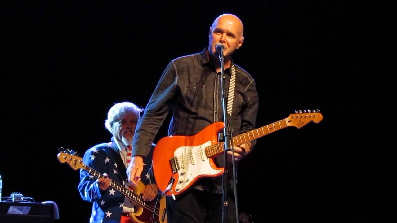 The Ravyns, Raised on the Radio Ocean City Md. July 2, 2016 - YouTube