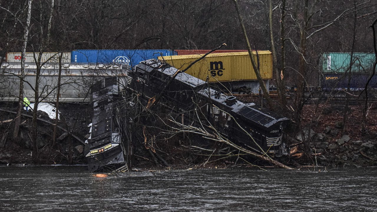 Norfolk Southern Train Derailment into Lehigh River and Reroutes ...
