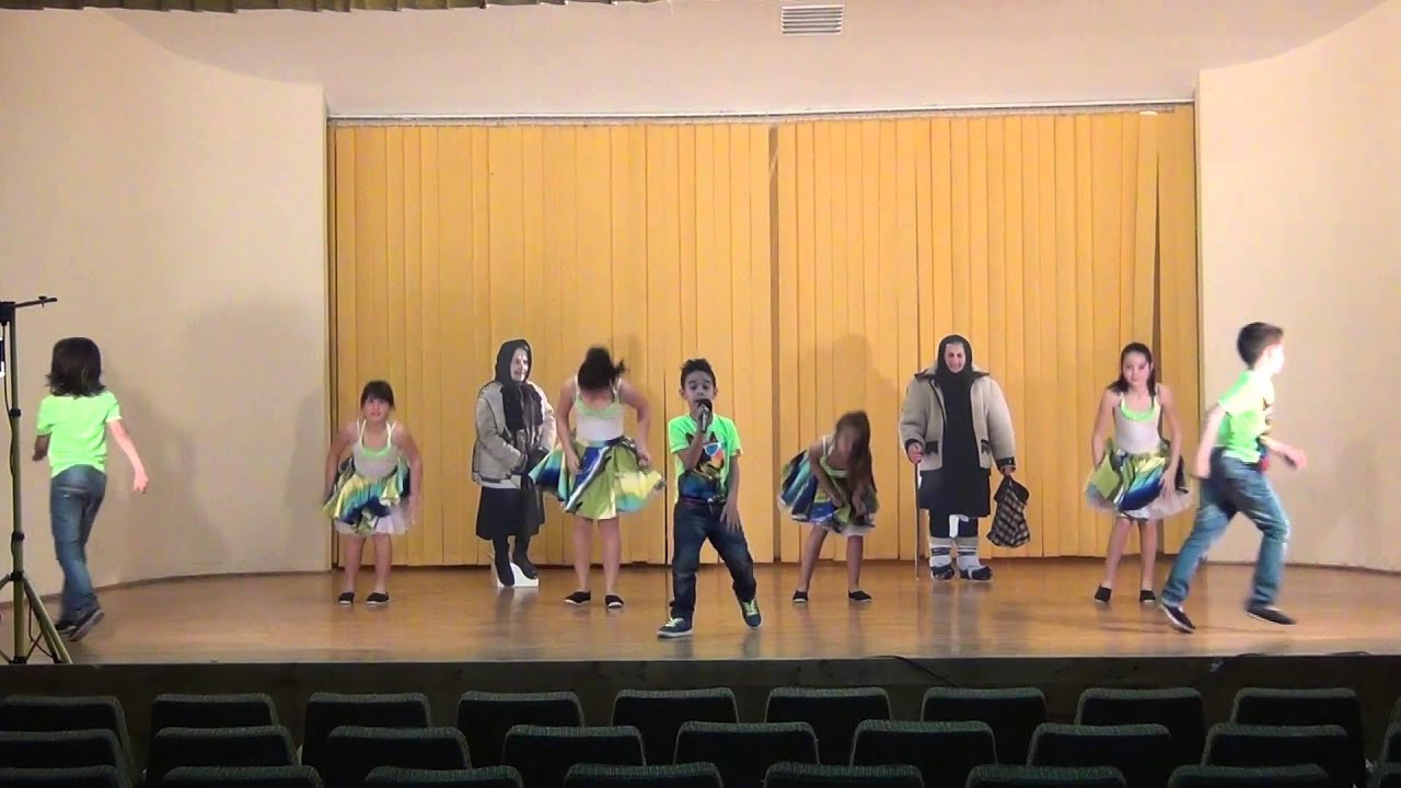 Luca Udateanu - bunica mea danseaza rock - YouTube