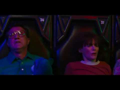 Joyce and hopper hold hands scene | stranger things season 3 | Jopper ...