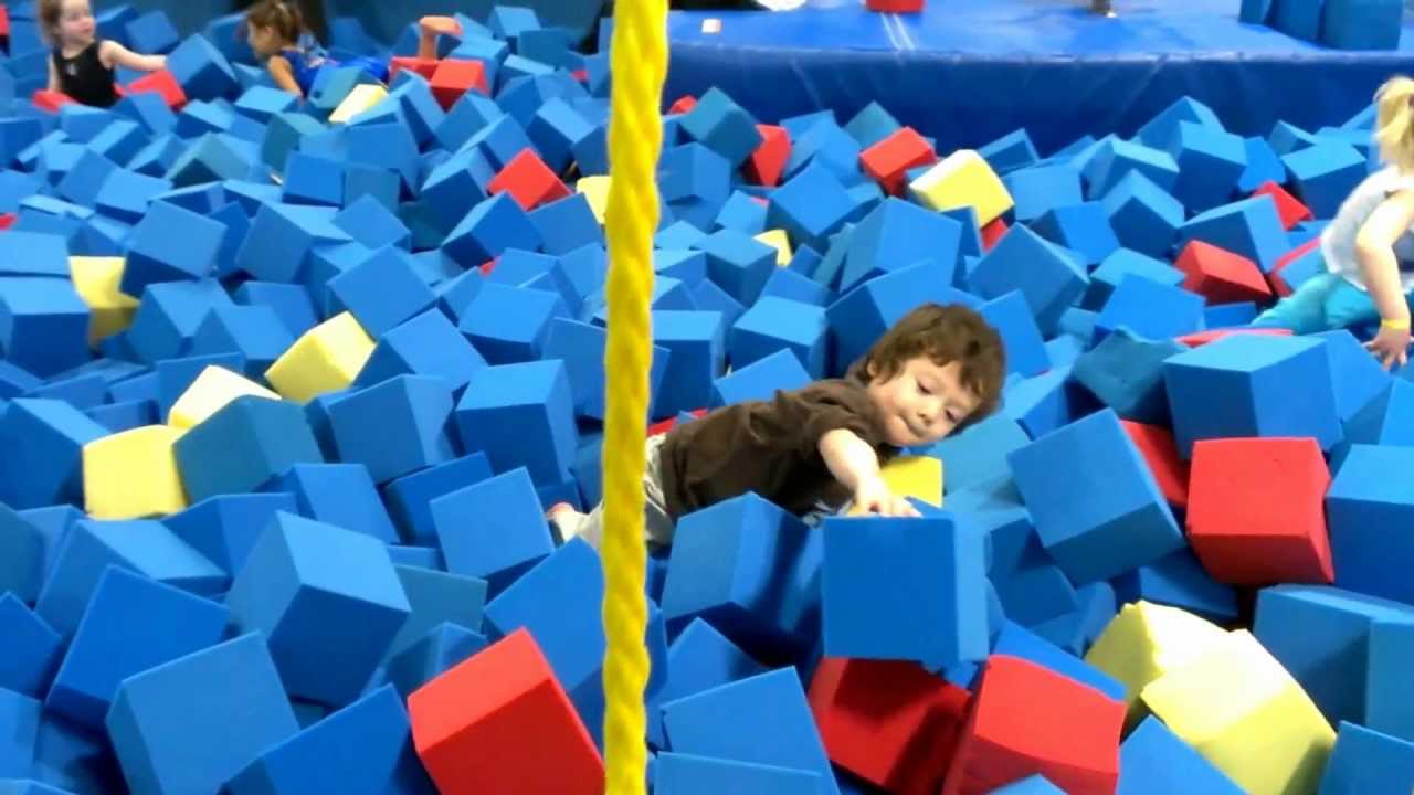Cube pit - YouTube