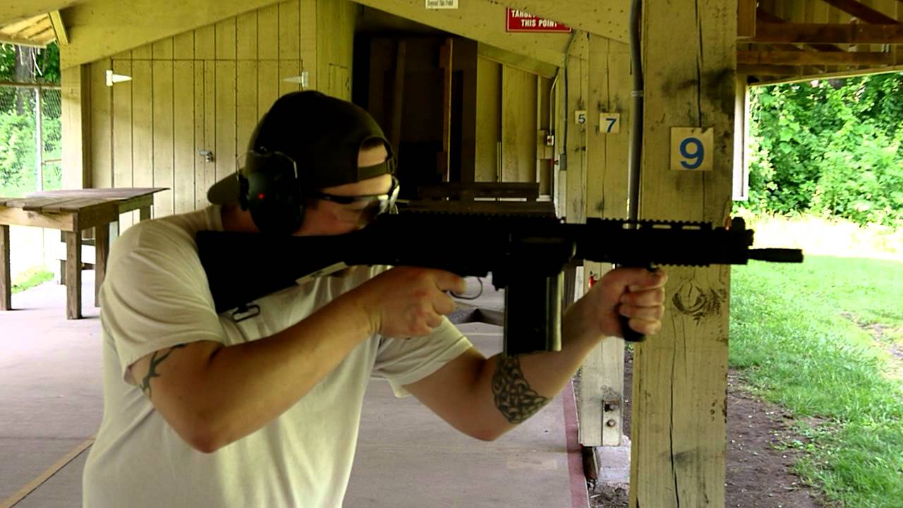 Modified FN FAL - YouTube