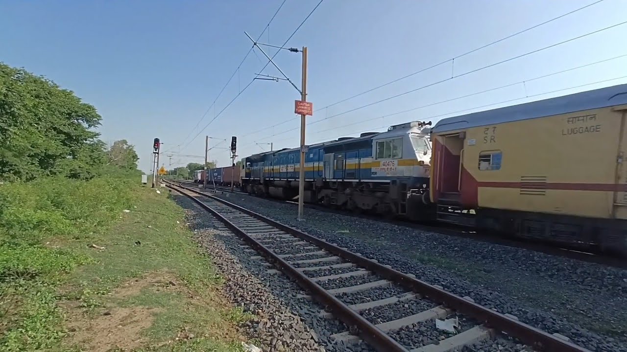 High Speed Crossing 🔥 GOC WDP4D Lead 16337 Okha - Ernakulam Express ...