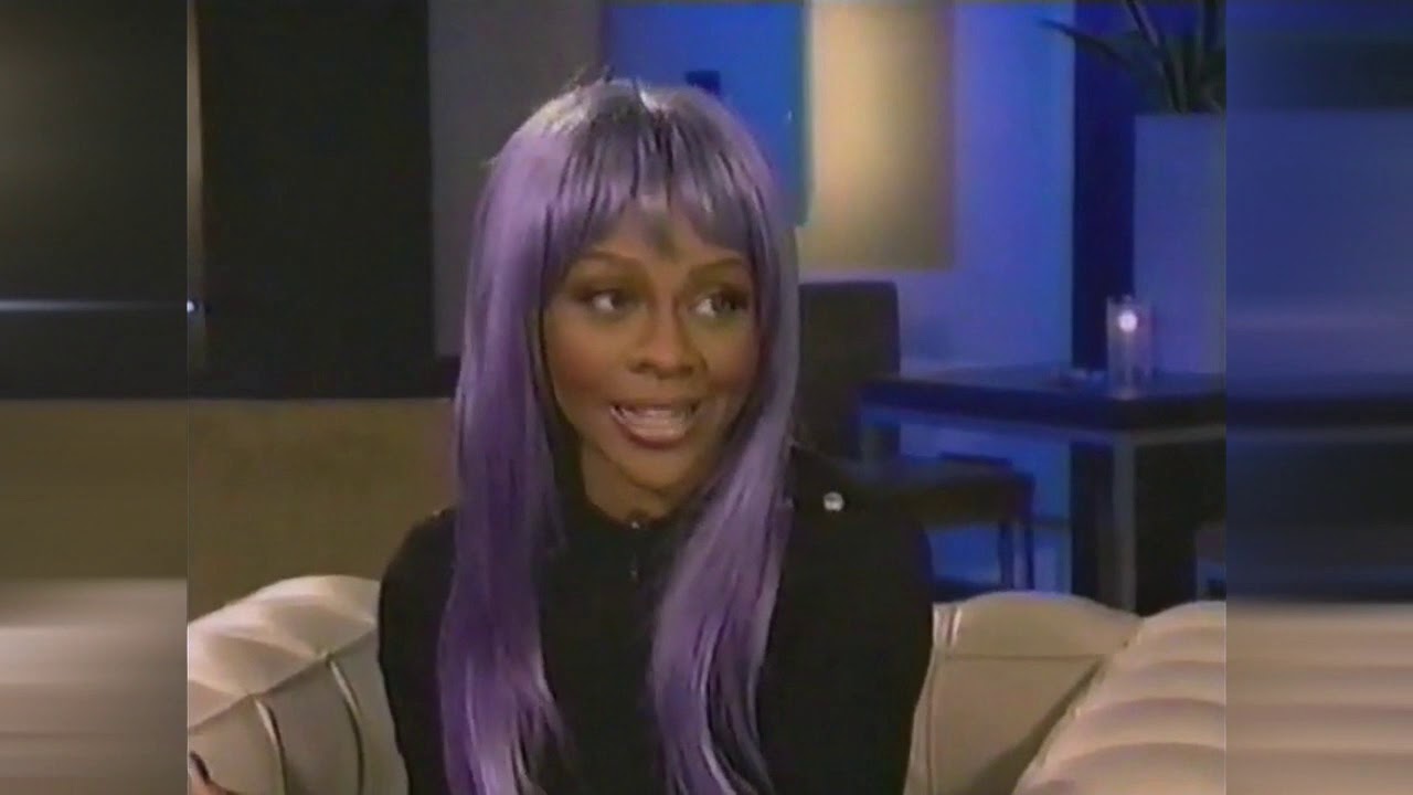 Lil' Kim on MTV FANatic (1999) - YouTube