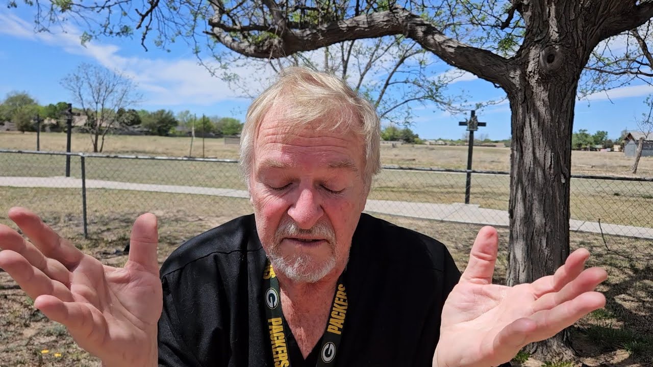 ROSWELL INTERVIEW #4: Ed Cook, alien researcher and master of many ...