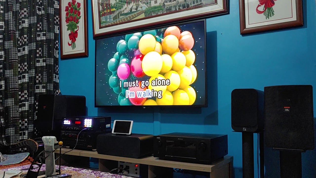 TJ Media TKR-335P Maestro Karaoke Demo - YouTube