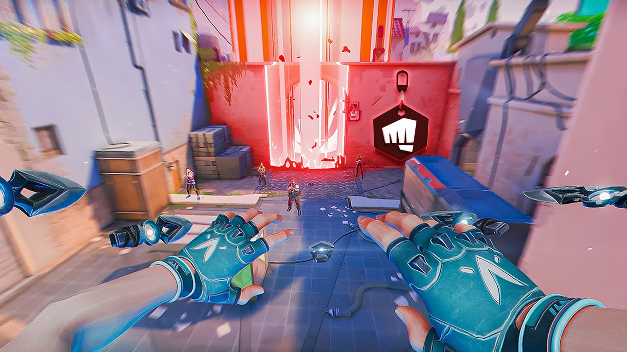 He Got Riot Gun Buddy on His Sheriff Skin || #valorant #shorts - YouTube