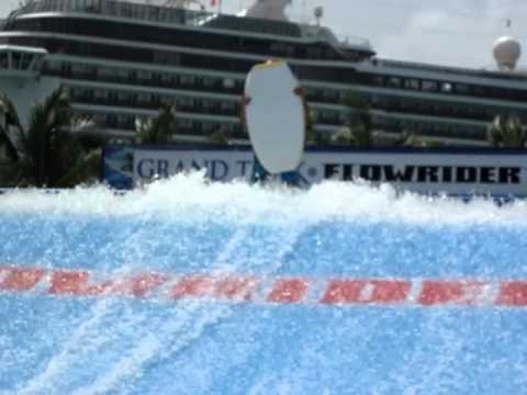 Flowrider in Grand Turk - YouTube