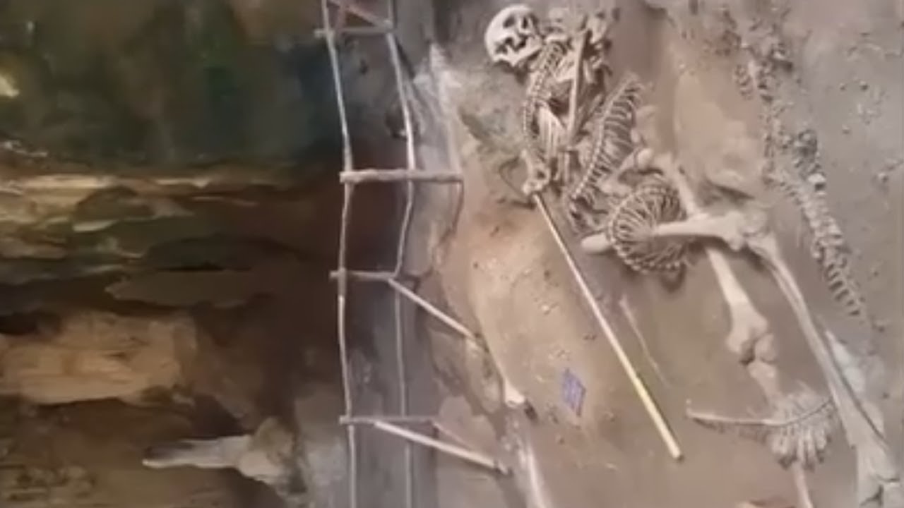 Giant Skeleton Recorded in China, Verified by Numerous Witnesses! - YouTube