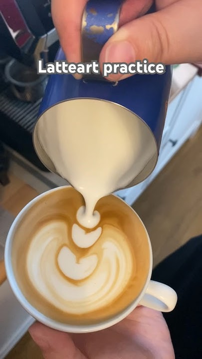 Latteart practice #latte #coffeeart #coffee #barista #latteart #lattee #lattelove #咖啡拉花 - YouTube