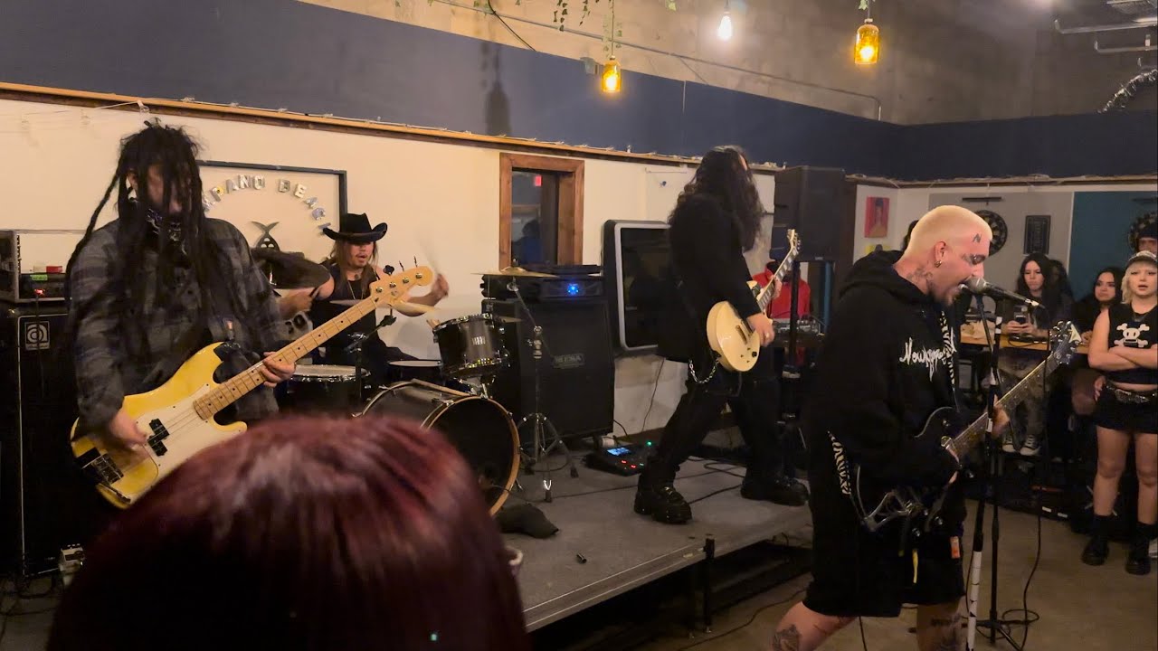 Mad Kelly - intoxicated - live in Pompano Beach, FL 01/20/2024 - YouTube