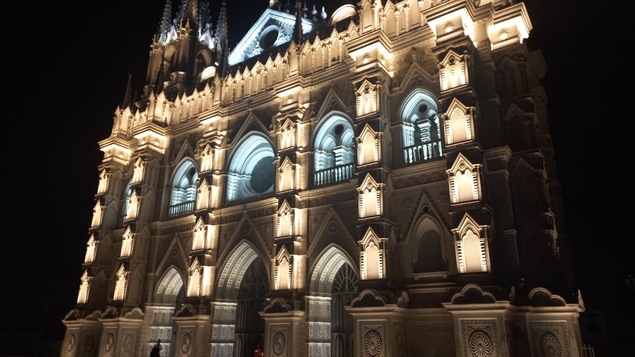 Catedral de Santa Ana iluminada 14/04/2023 - YouTube