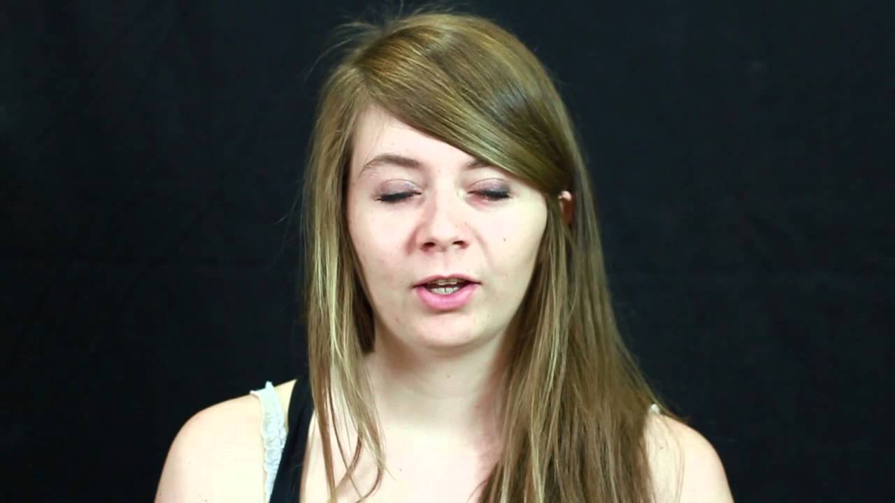 Célia G. nous rejoue "Star Wars" - YouTube