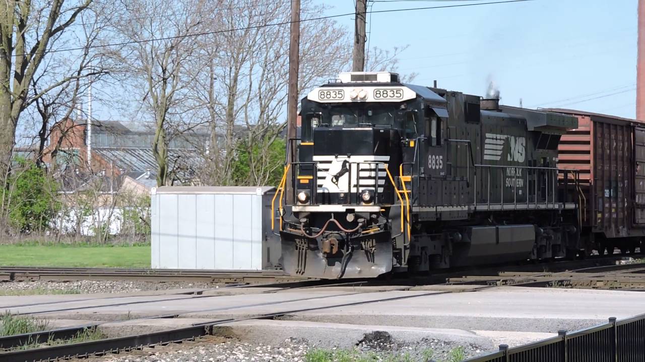 NS 8835 - YouTube