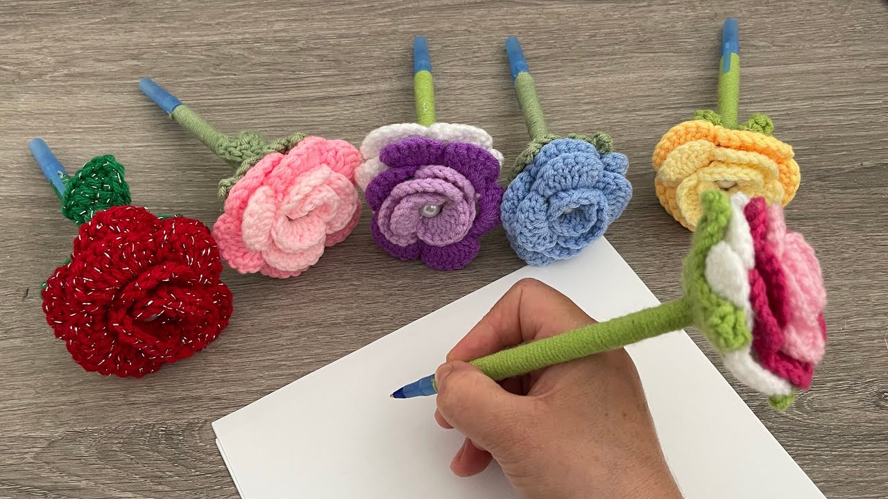 🥰Easy Crochet Rose 🌹Flower Decorated Pen/one of a kind gift!! ️ ️ for ...