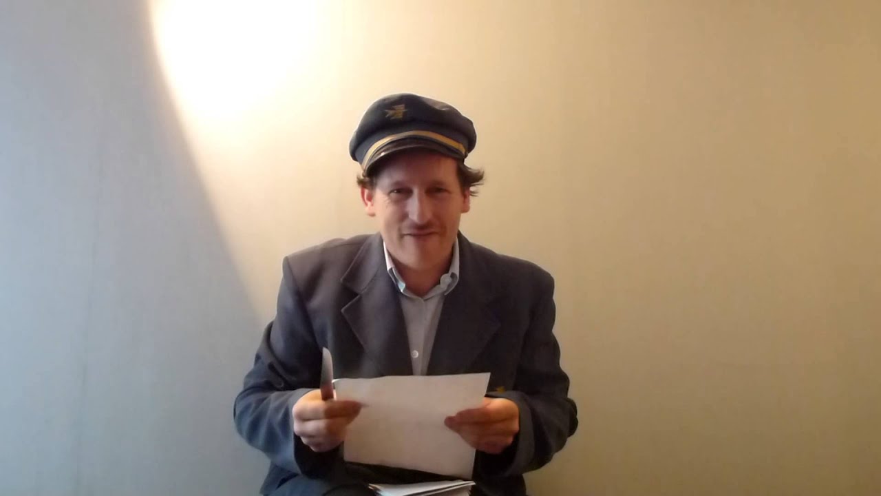 Humour CV vidéo de KINGLY (Le postier) - YouTube