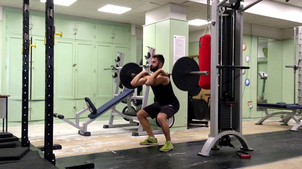 Sentadilla frontal media - YouTube