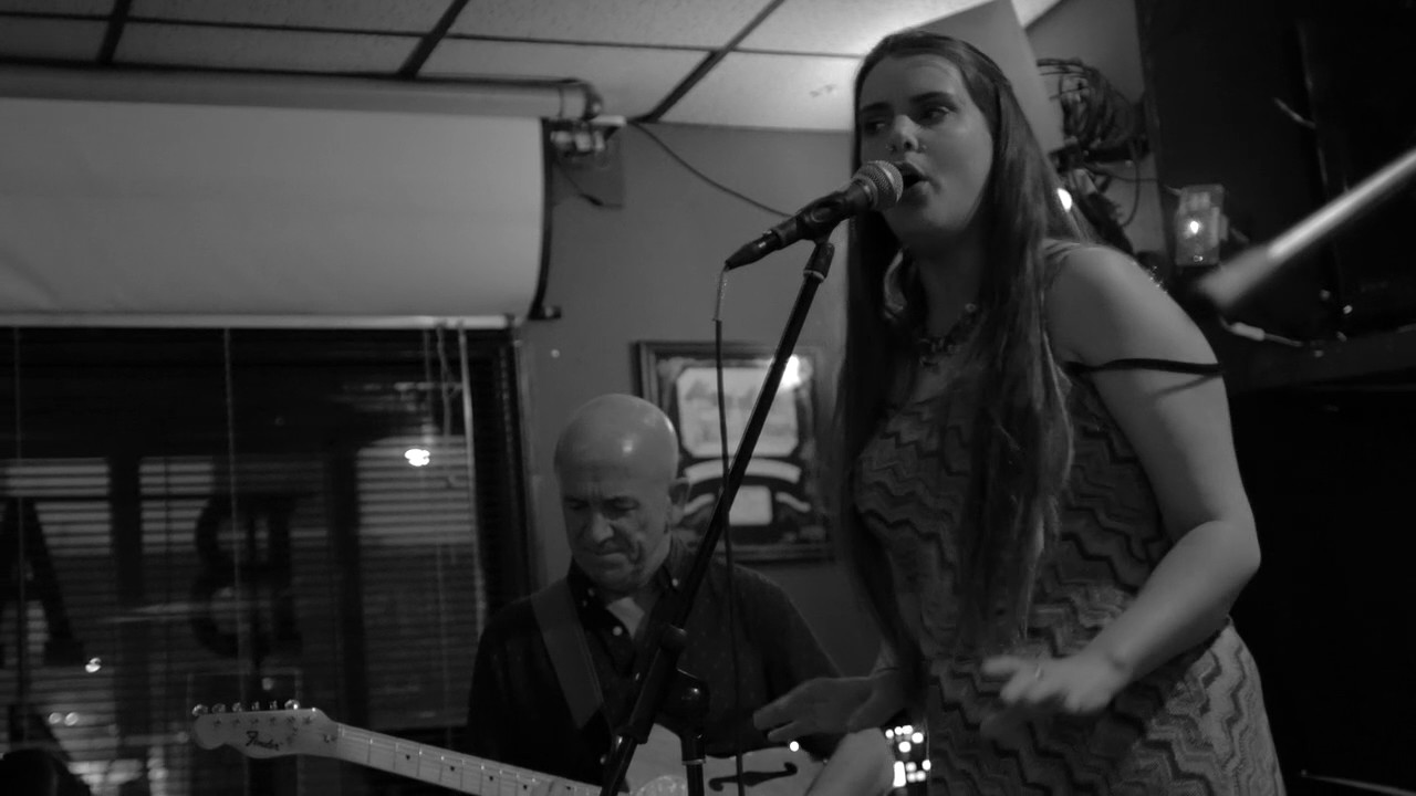 Golden Sarah Meek and the Knock Cf5 monthly 147club - YouTube