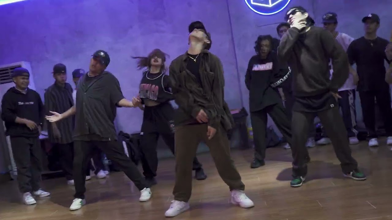 DROPTOP IN THE RAIN Choreography ( Mannex Manhattan ) - YouTube