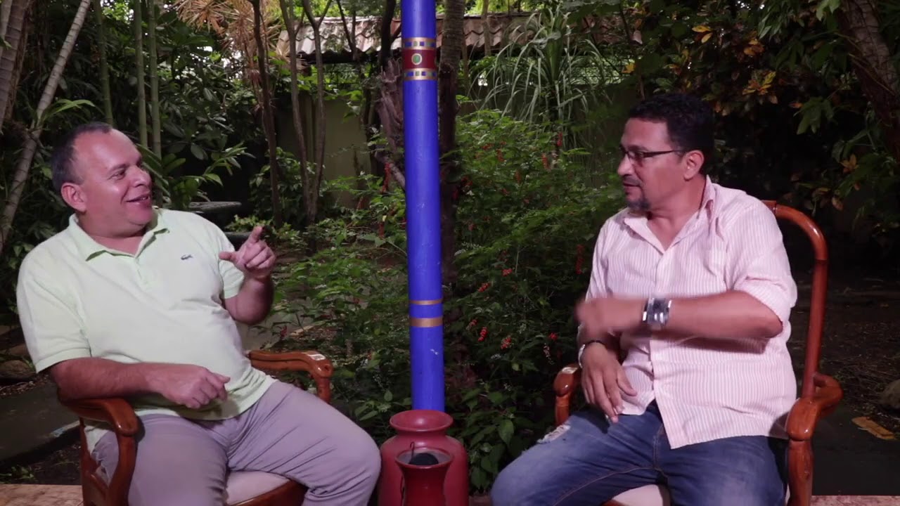 Entrevista con el Dj Víctor Quesada - YouTube