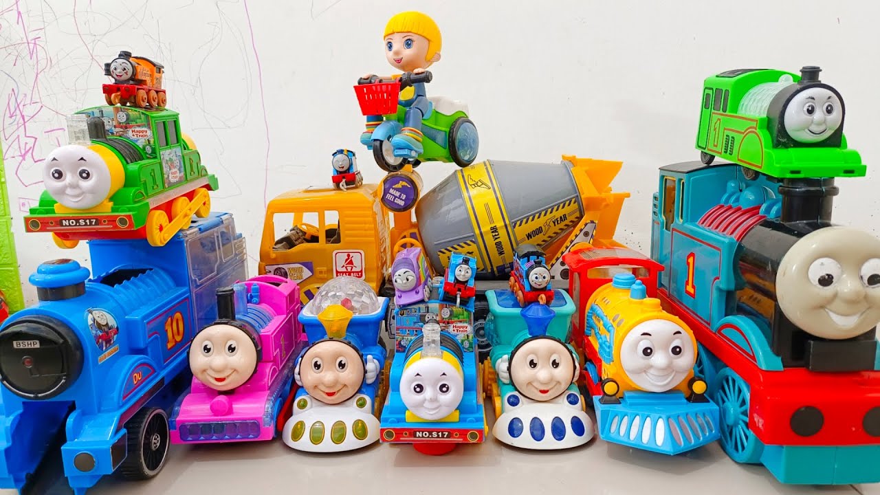 Hunting Thomas and Friends, Police Thomas Friends, BIGGER Thomas - YouTube