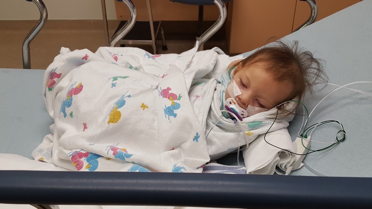 BABY RUSHED TO THE HOSPITAL AGAIN (11.13.16 - Day 4) - YouTube