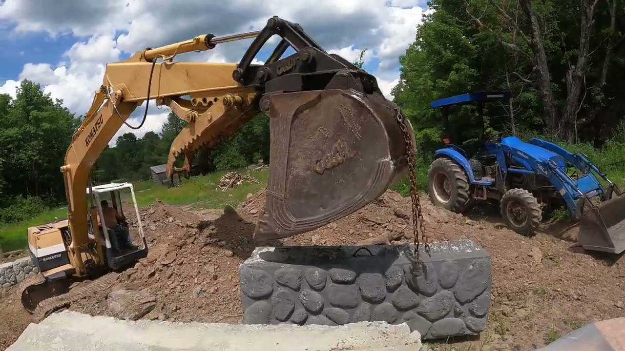 ICF house build #12 setting mafia blocks and final grade under Portch ...