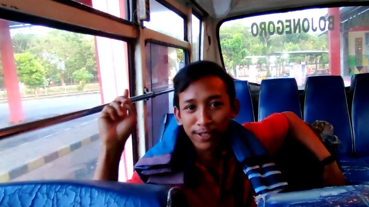 PERTAMA KALI NAIK BUS GUNUNG MAS NGAWI-BOJONEGORO - YouTube